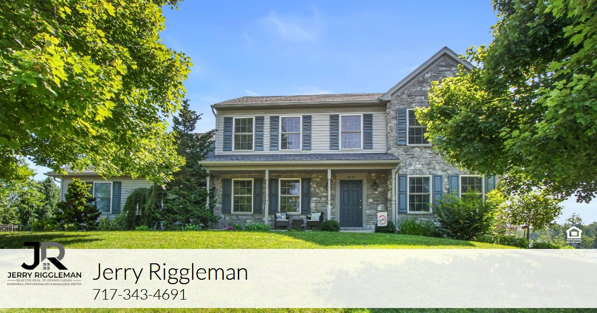 4223 English Way, York, PA 17402